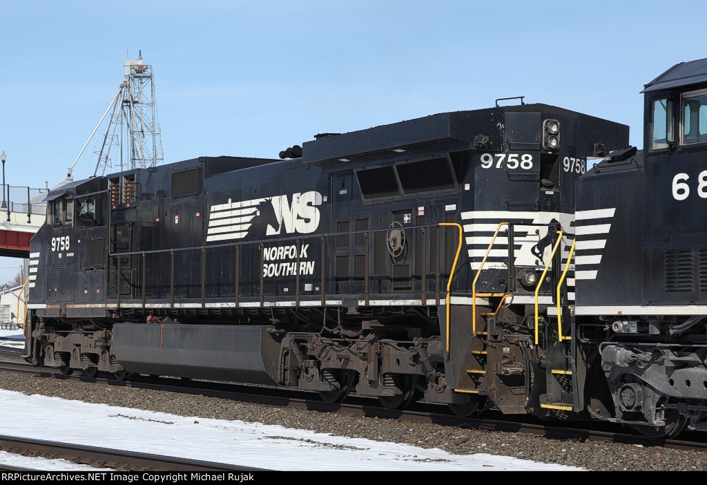NS 9758
